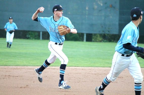 Falcon Baseball Stays Unbeaten in League - Crescenta Valley Weekly