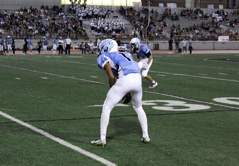 Into the Playoffs for CVHS Varsity Football - Crescenta Valley Weekly