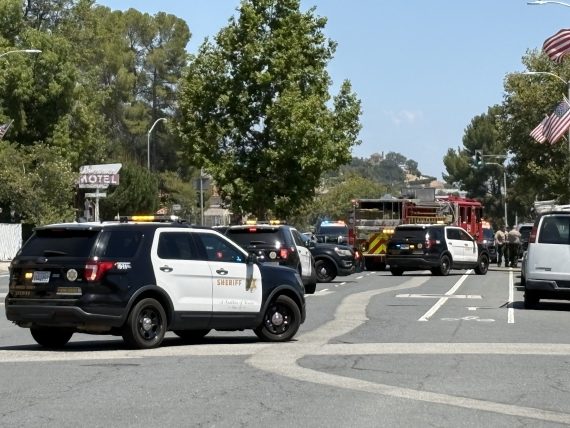 Fire Slows Traffic on Foothill - Crescenta Valley Weekly